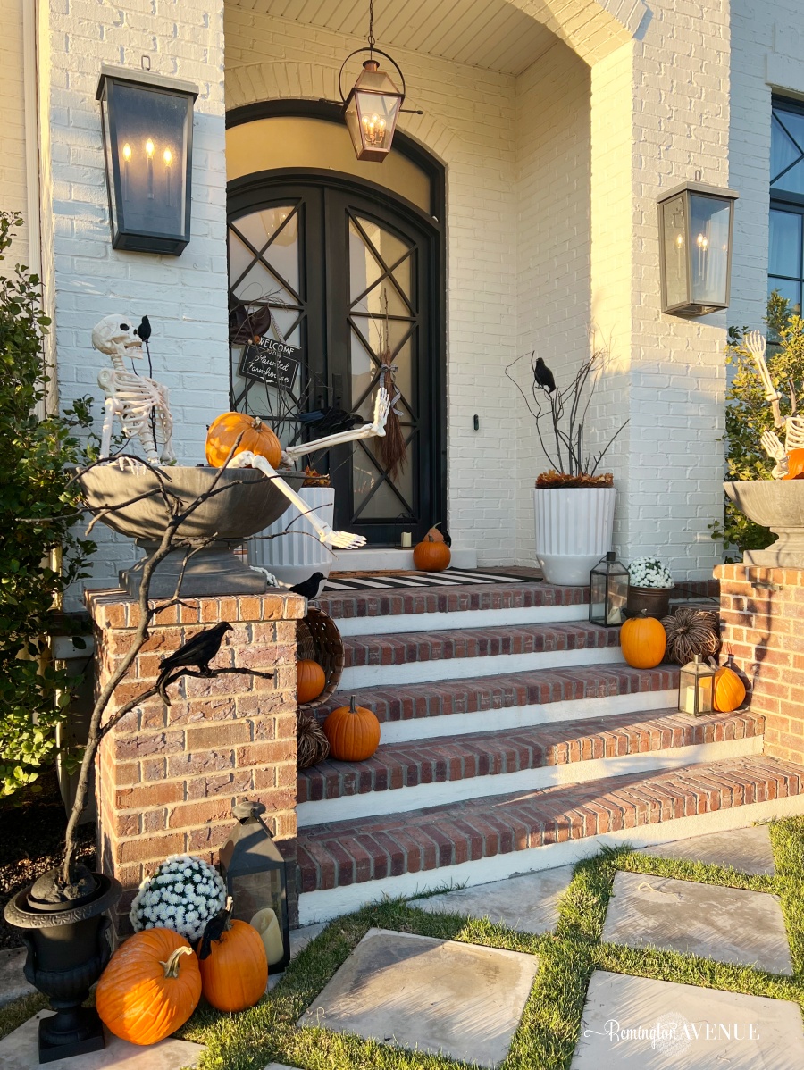 Spooky Cute Halloween Porch - Remington Avenue